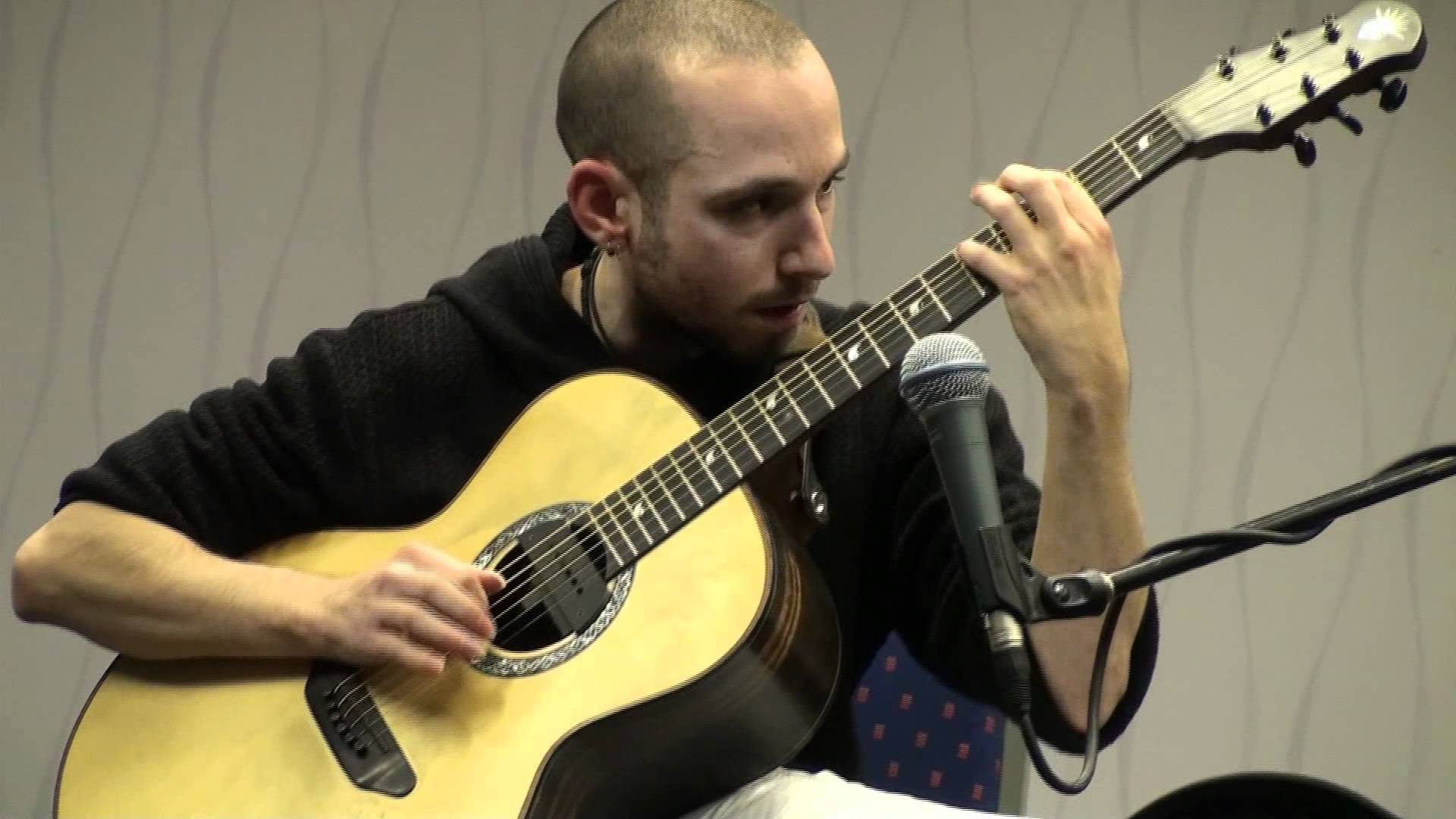 Erik Mongrain Kimdir, Hayatı ve Resimleri