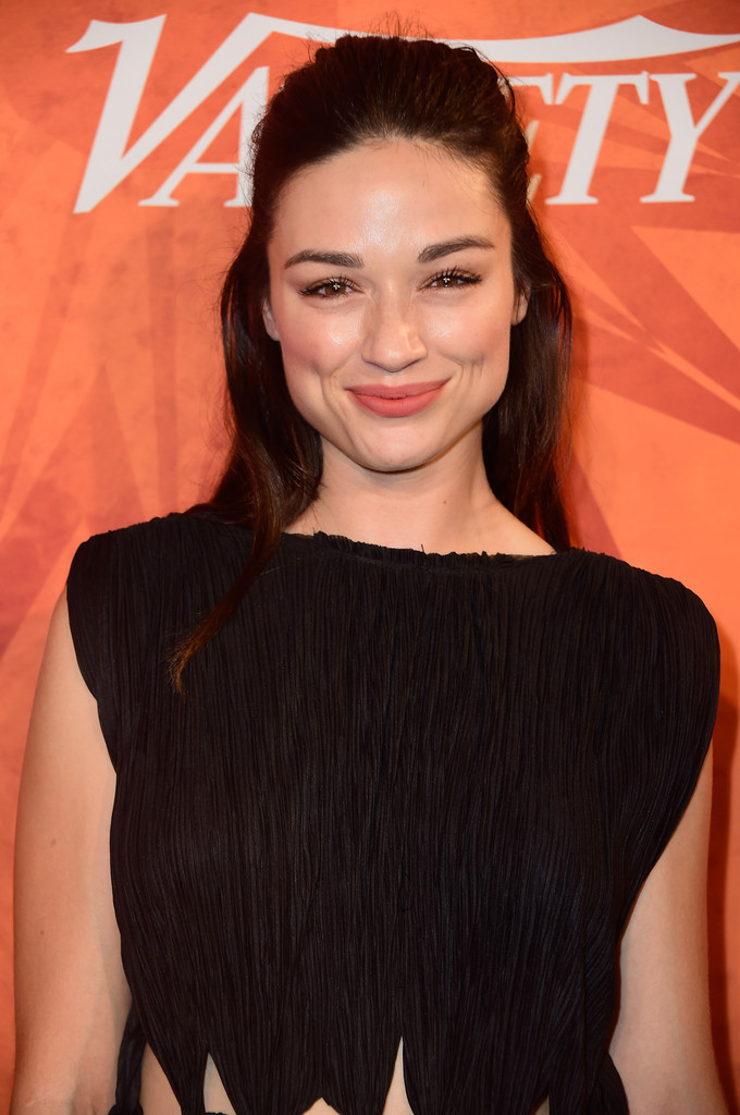 Crystal Reed Kimdir, Hayatı ve Resimleri