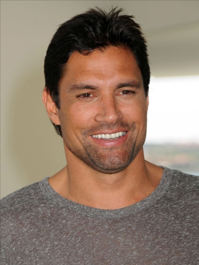 Manu Bennett Kimdir, Hayatı ve Resimleri