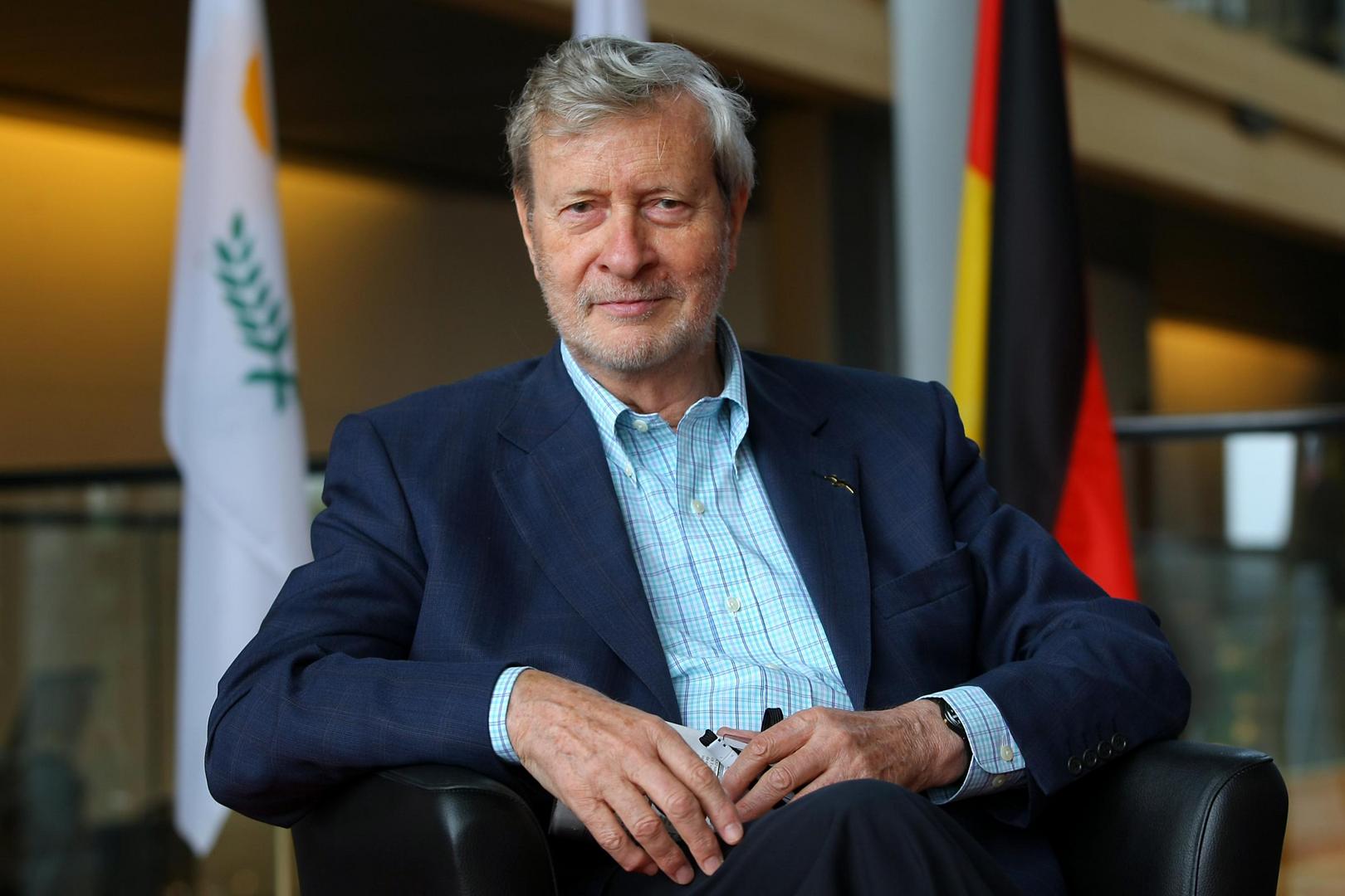 Gianni Vattimo Kimdir, Hayatı ve Resimleri