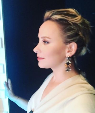 Nur Viral Kimdir, Hayatı ve Resimleri