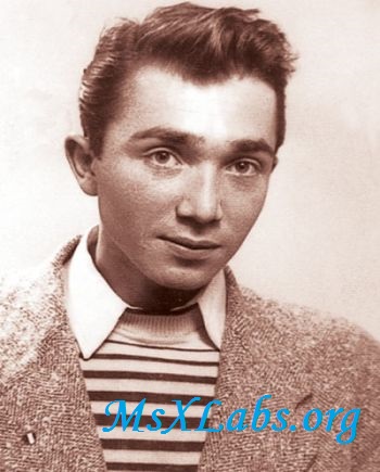 Türker İnanoğlu Kimdir, Hayatı ve Resimleri